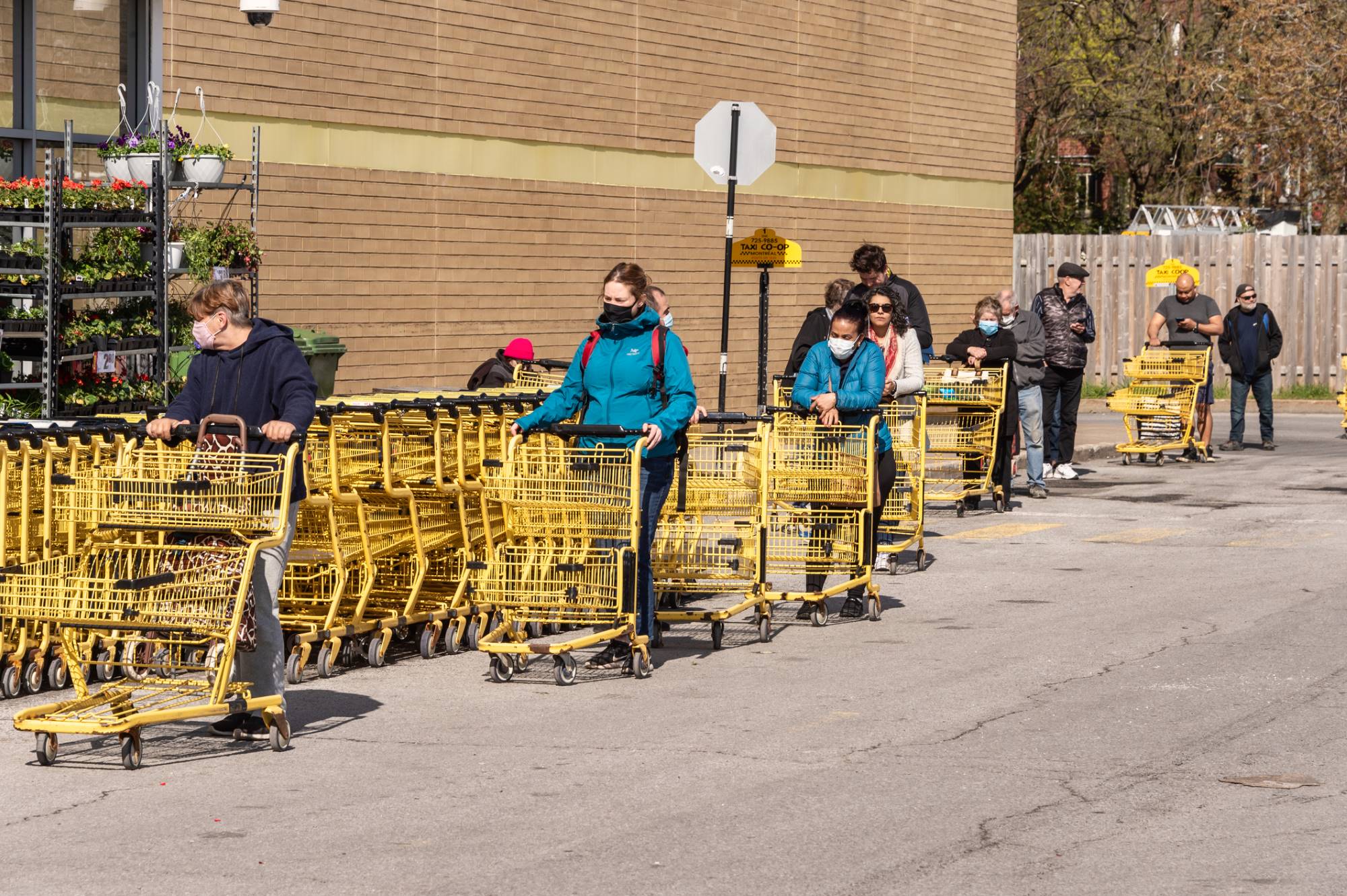 Keeping lineups in line with public health guidelines - Speaking of Safety